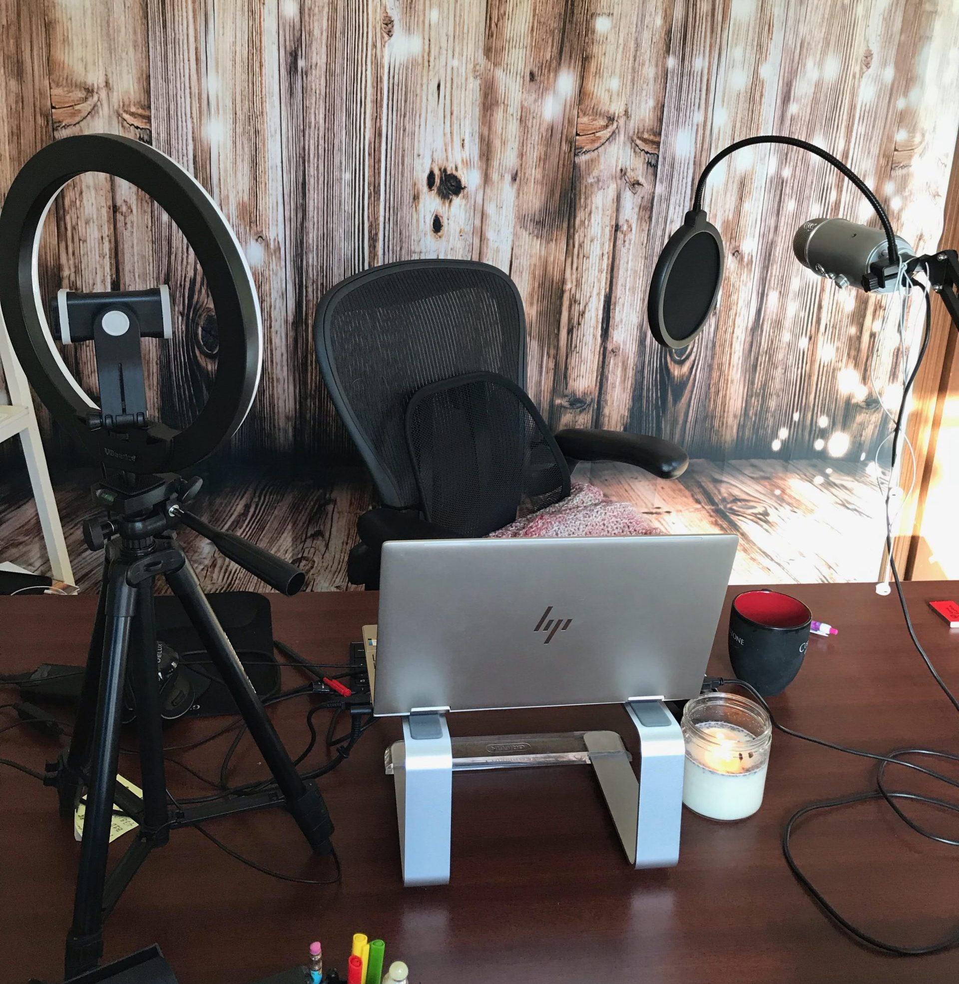 How to Build a Podcast Studio at Home | RSS.com